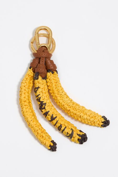 Raffia paper keychain bananas