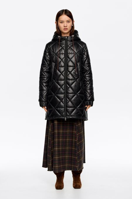 Black straight cut hooded puffer