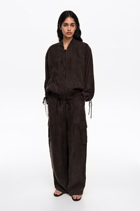 Washed black fluid cargo trousers